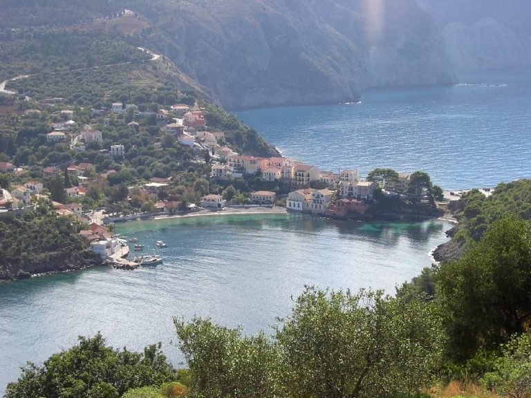 Assos in Kefalonia – Village with a touch of magic – KefaloniaWay